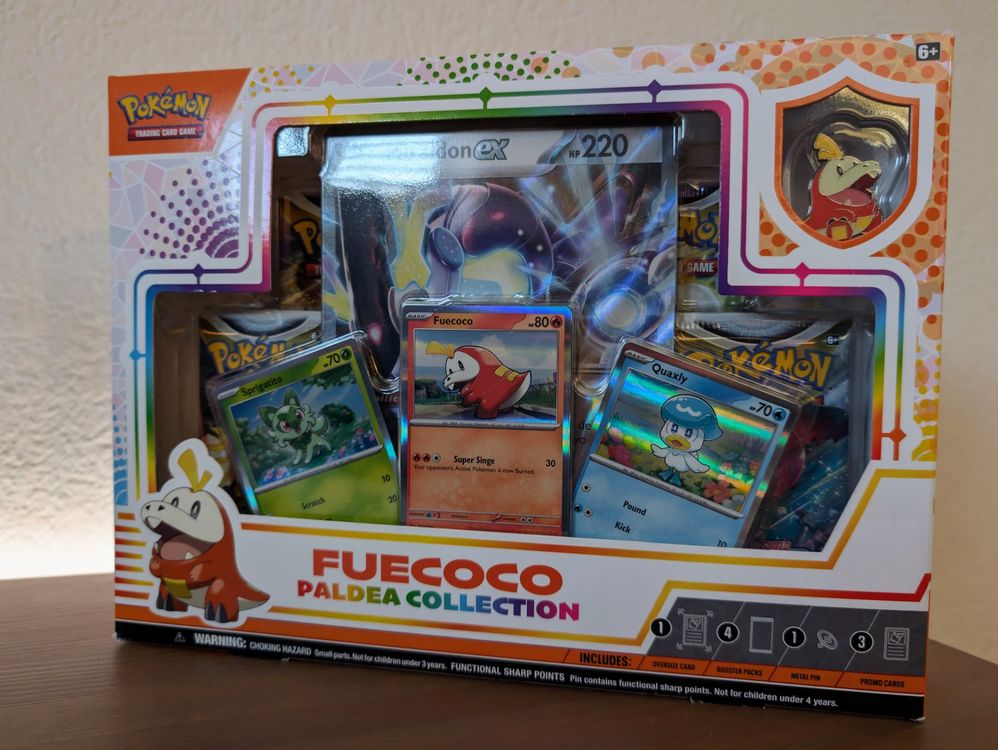 Pokemon*Fuecoco Paldea Collection*EN*Neu (Neu (gemäss Beschreibung)) in ...