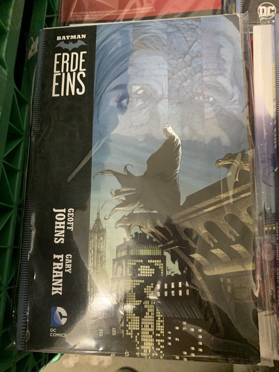 Batman Erde Eins Hardcover Comic - Top Zustand! (Gebraucht) in Bubendorf für CHF 45 – mit ...