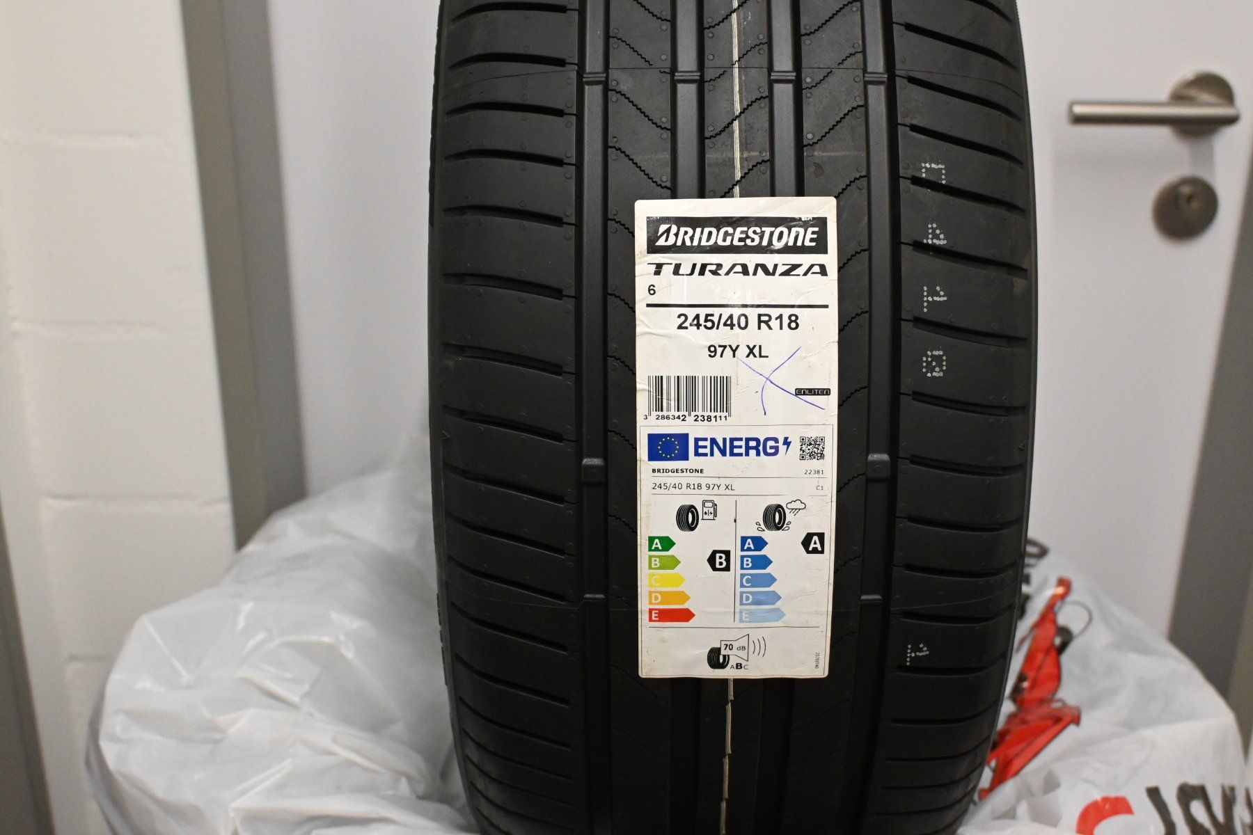 24540 R18 Ganzjahresreifennull
