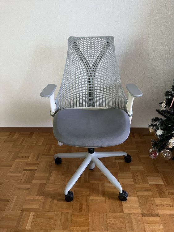 Herman Miller Sayl Office Chair - Grau und Weiss (Gebraucht) in Uster ...