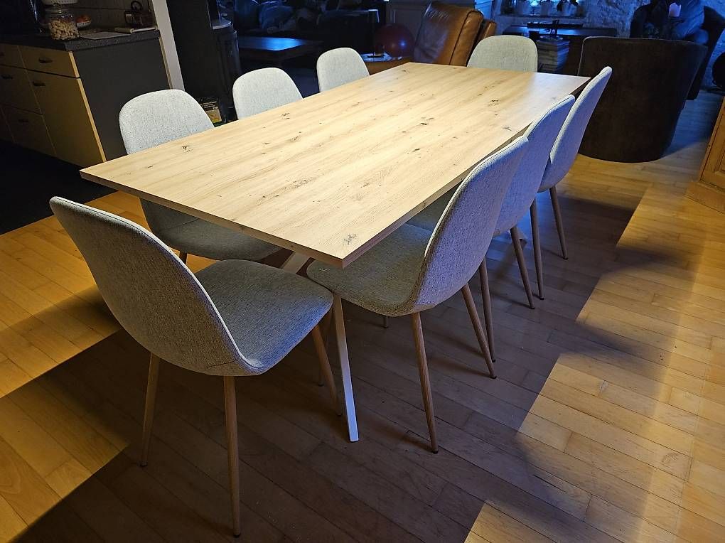 Table en bois 180x90 (D'occasion) à Yens pour CHF 150 – retrait ...