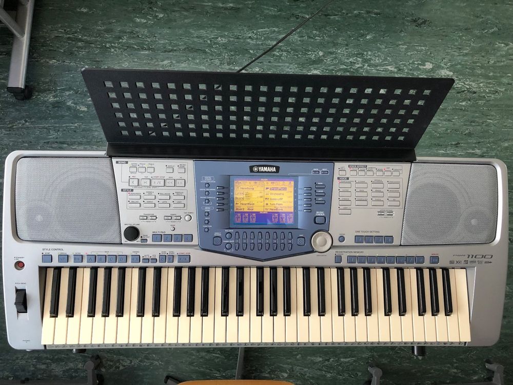 Yamaha PSR-1100 Keyboard (Gebraucht) in Willerzell für CHF 159 – nur ...