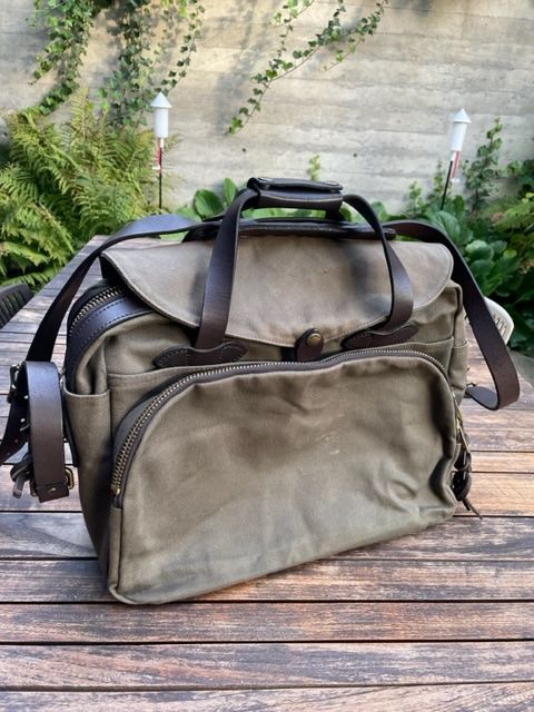 Filson rugged twill Padded Computer Bag 258 Otter green | Kaufen auf ...