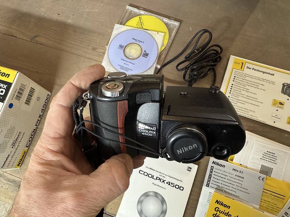 Div. Digitalkameras Sony Alpha Nikon Coolpix Lumix finepix (Gebraucht ...