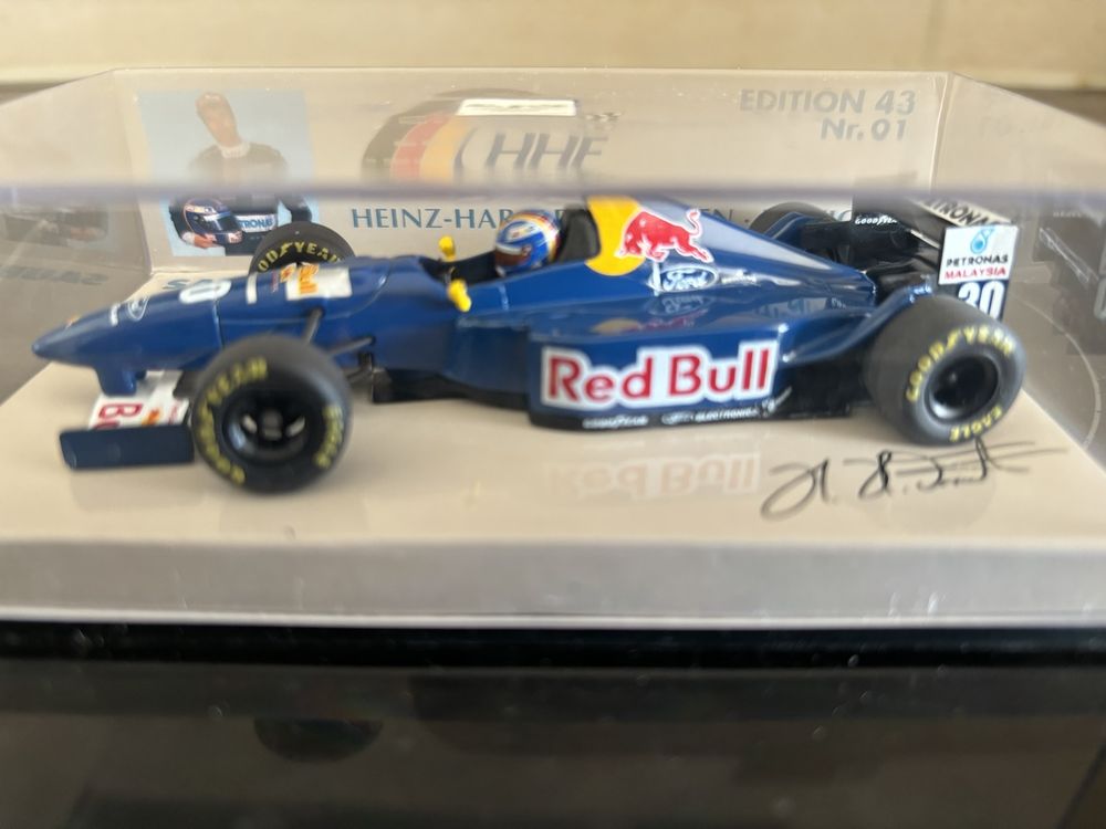 Neuer Sauber Ford C14 1:43 von Minichamps (Neu und originalverpackt) in ...