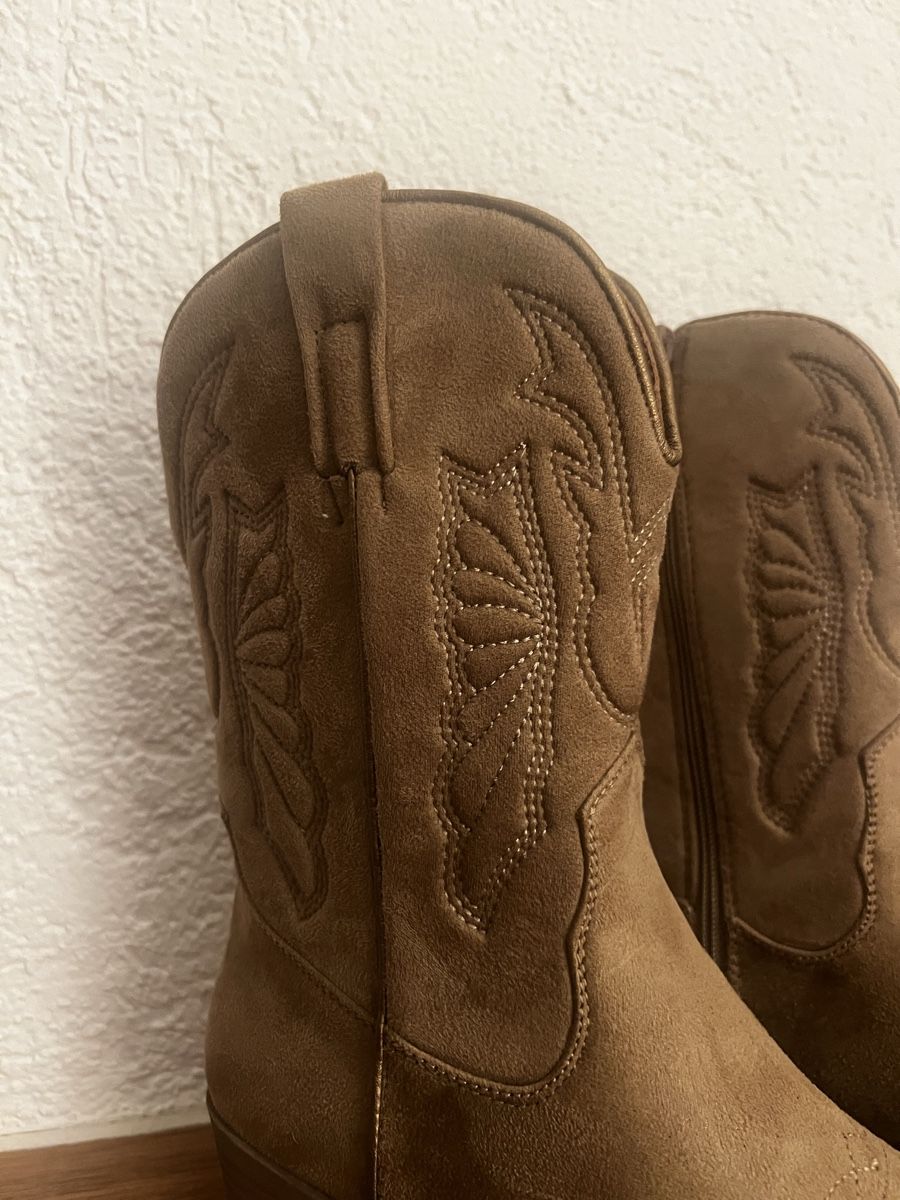 Bottes style cowboy, taille 39, idéales pour l'automne! (Neuf avec ...