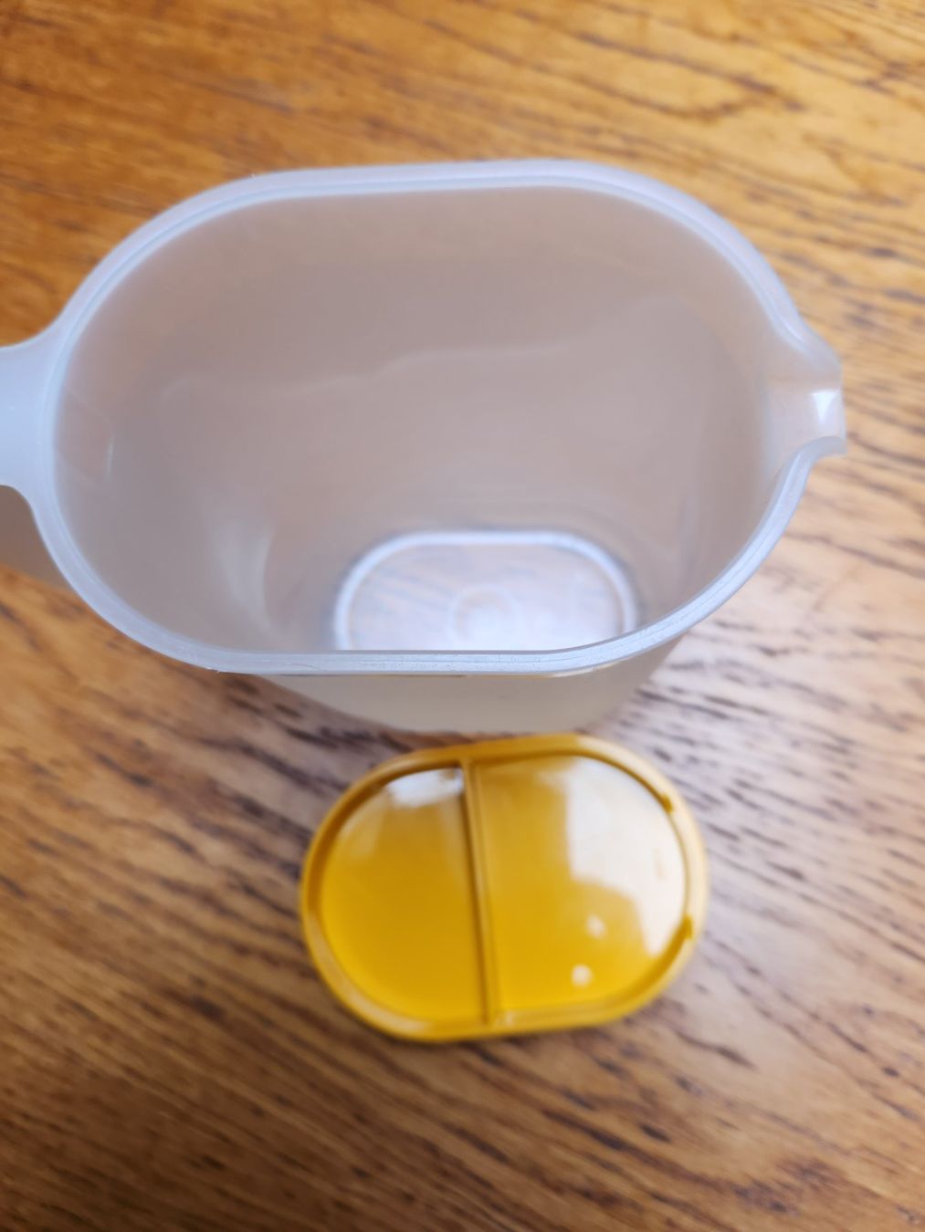 Tupperware Krug 1l (Gebraucht) in Gstaad für CHF 8 – mit Lieferung auf ...