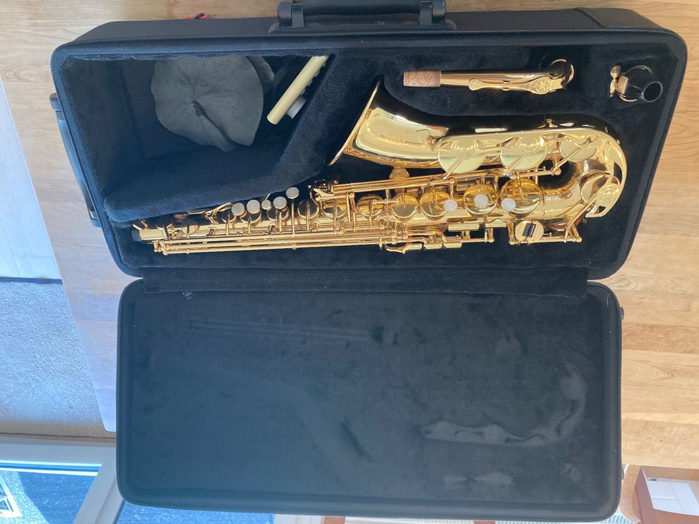 Yamaha Alt-Saxophon YAS-275 - komplett mit Koffer etc | Kaufen auf Ricardo