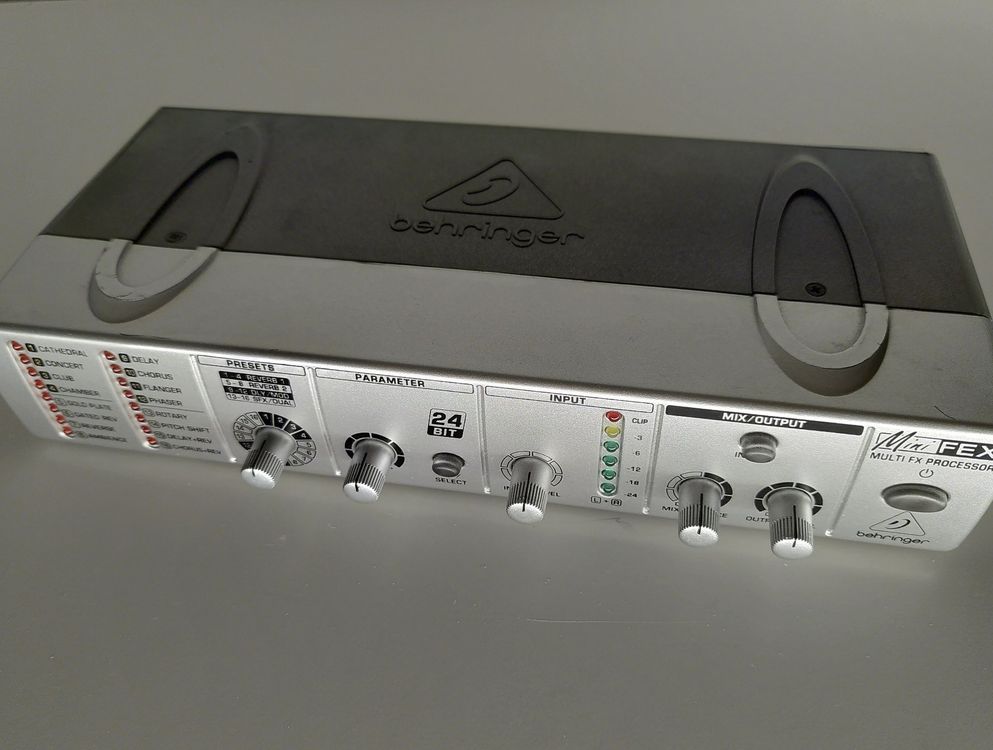 Behringer MINIFEX FEX800 Stereo Multieffekt Prozessor (Gebraucht) in ...