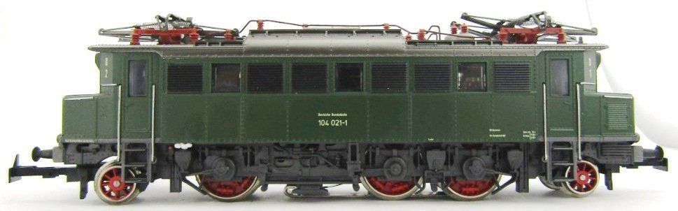 Märklin 3049 - E-Lok BR 104 DB H0 WS (Gebraucht) in Widen für CHF 89 ...