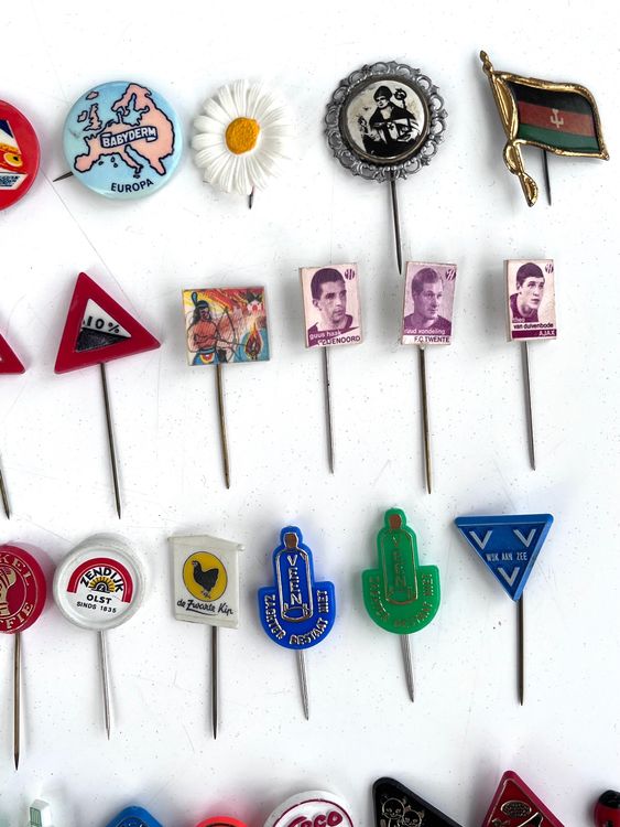49 seltene Vintage PINS 60er 70er PIN Anstecker Sammlung | Kaufen auf ...