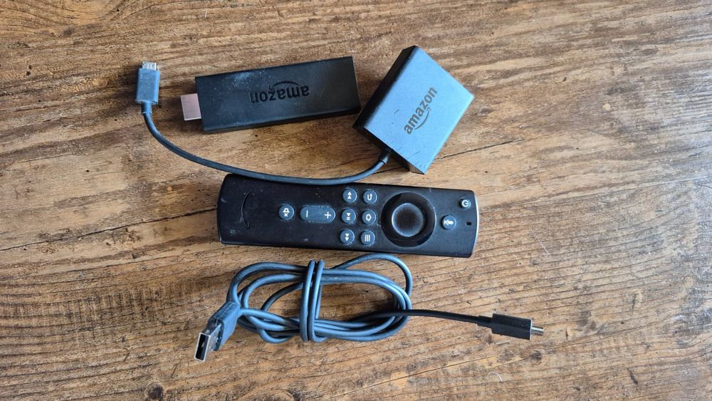 Amazon Fire TV Stick (2. Generation) - mit LAN-Adapter (Gebraucht) in ...