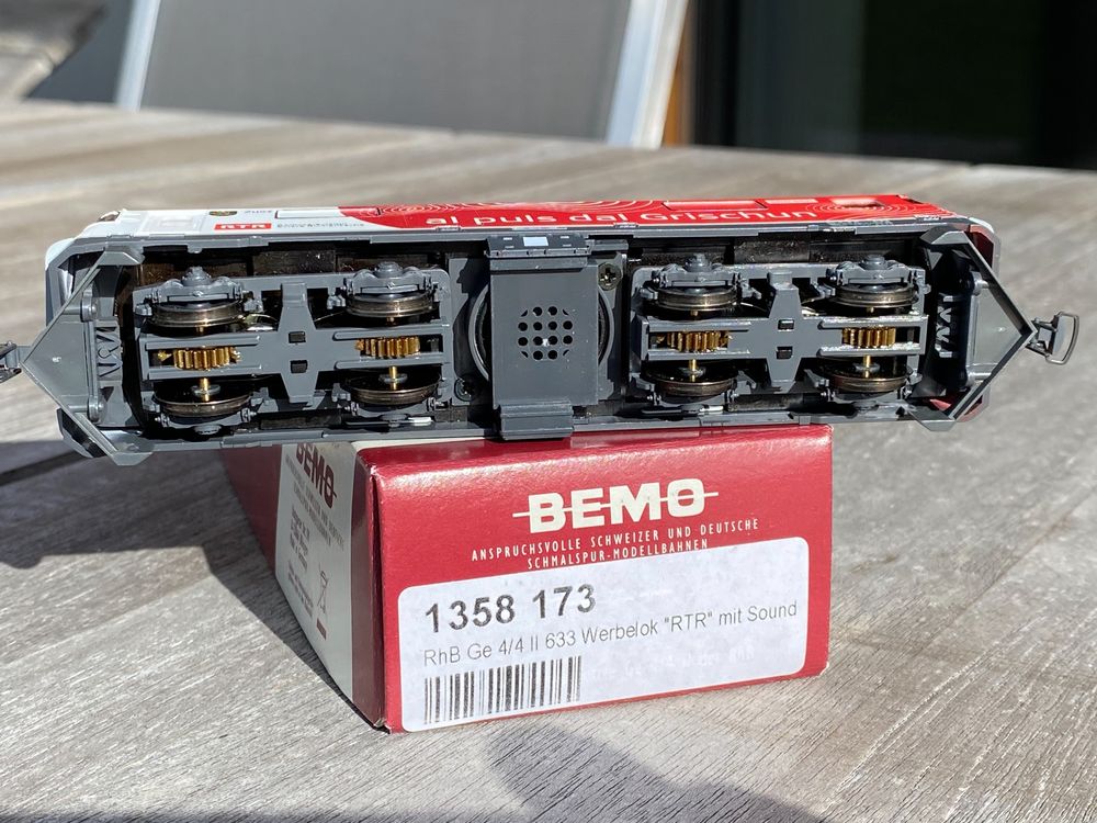 RhB H0m Bemo 1358 173 Ge 4/4 II 633 ZUOZ RTR Werbung (Neu (gemäss ...