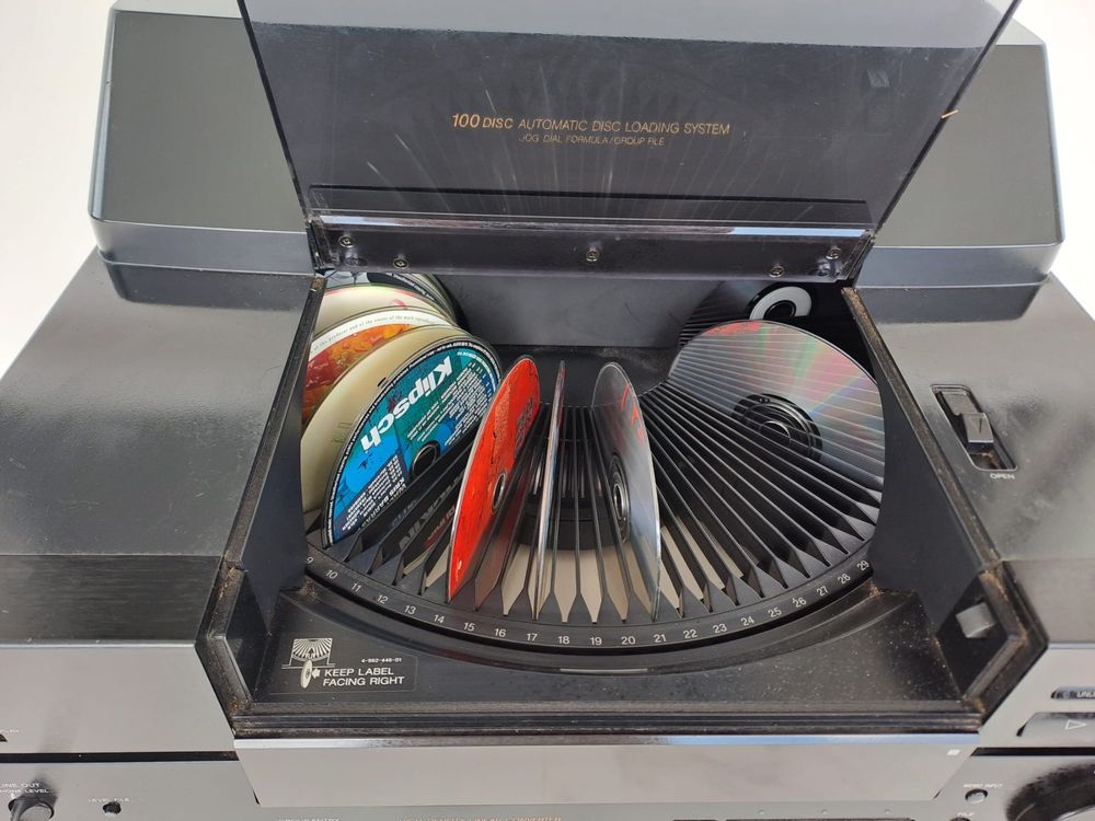 Sony CDP-CX 100 CD-Wechsler 100a Karussell (Gebraucht) in Biel/Bienne für CHF 275 – nur Abholung ...