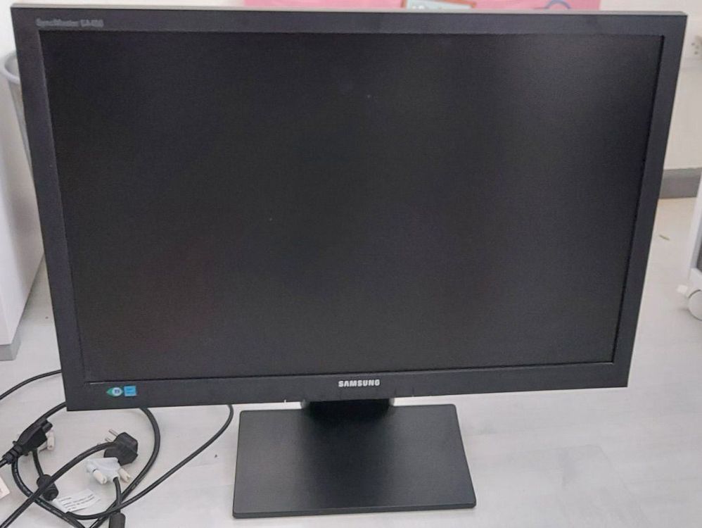 Samsung SyncMaster S24A450BW 24" Monitor (Gebraucht) in Jona für CHF 19 – mit Lieferung auf ...
