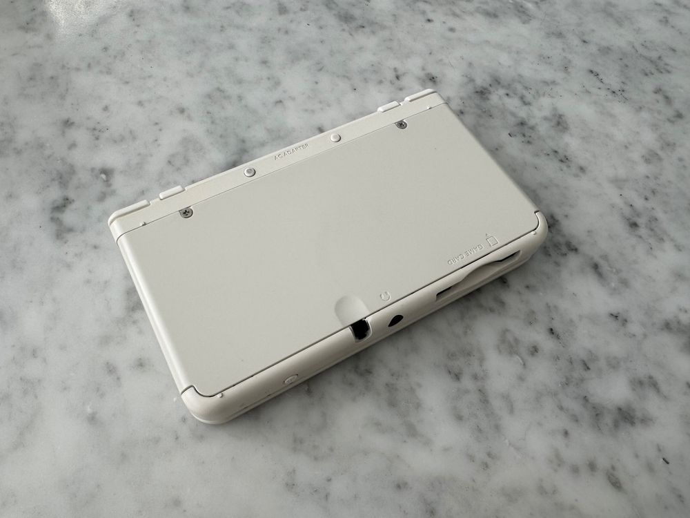 New Nintendo 3DS Japan Version - Weiss, Neuwertig | Kaufen auf Ricardo