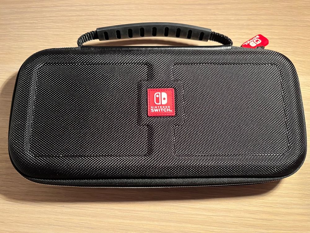 Nintendo Switch Deluxe Travel Case Tasche Gameboy | Kaufen auf Ricardo