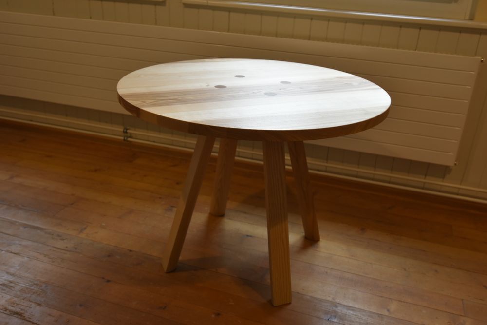 Designer Tisch BuzziMilk Table von BuzziSpace (Neu (gemäss Beschreibung)) in Lichtensteig für ...