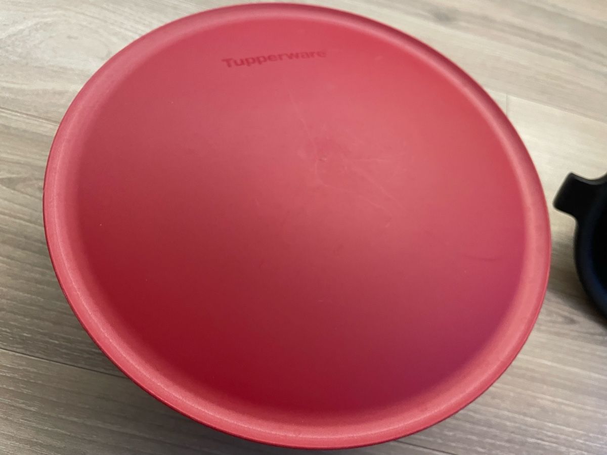 Tupperware Set: Bol, Couvercle, Passoire + Moules glaces (D'occasion) à ...