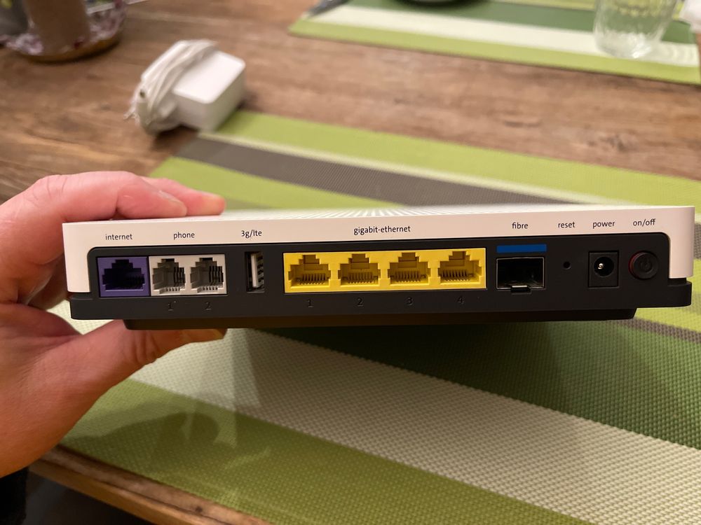 Internet-Box standard Swisscom (Gebraucht) in Krattigen für CHF 1 – mit ...