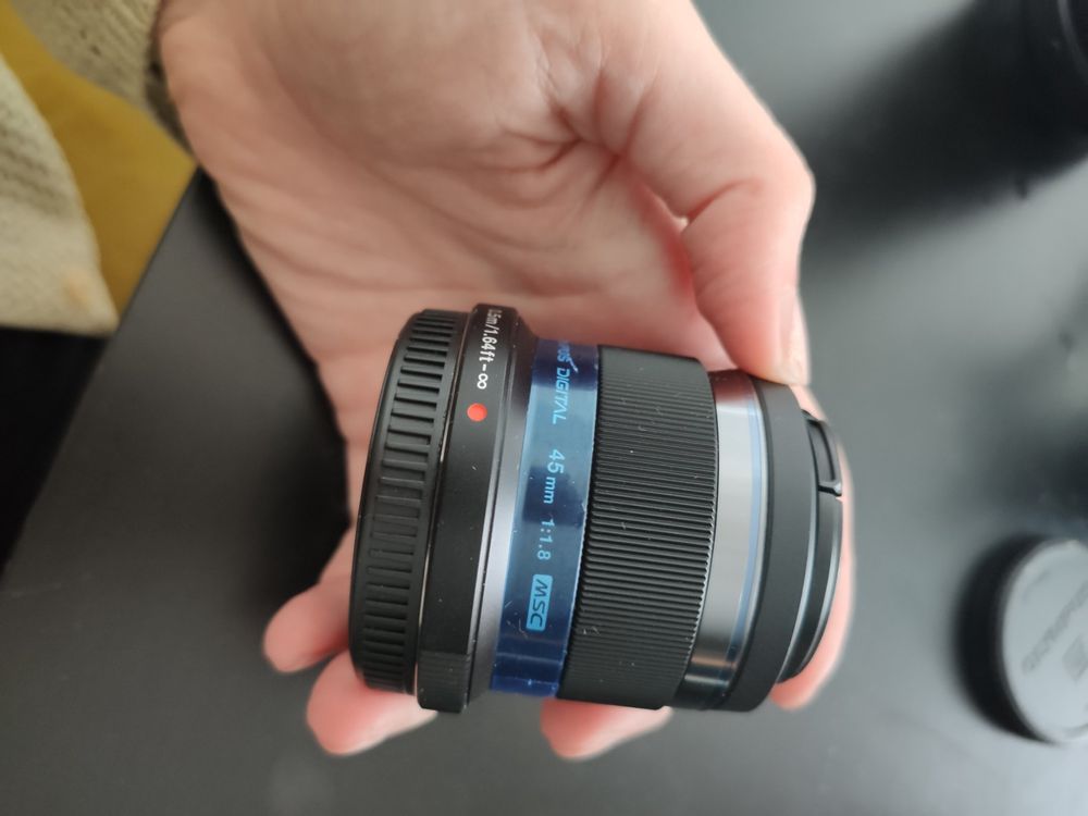 Olympus M.Zuiko DIGITAL 45mm F1.8 schwarz (Neu (gemäss Beschreibung)) in Dietikon für CHF 167 ...