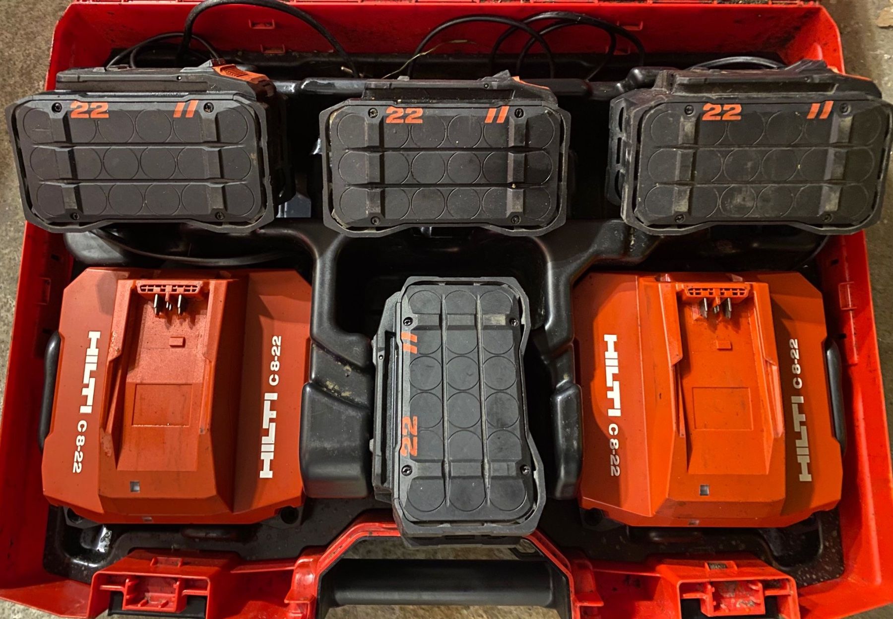 Valise/Koffer Hilti 4 B22 255 + 2 C8 22 (Gebraucht) in Echallens für ...