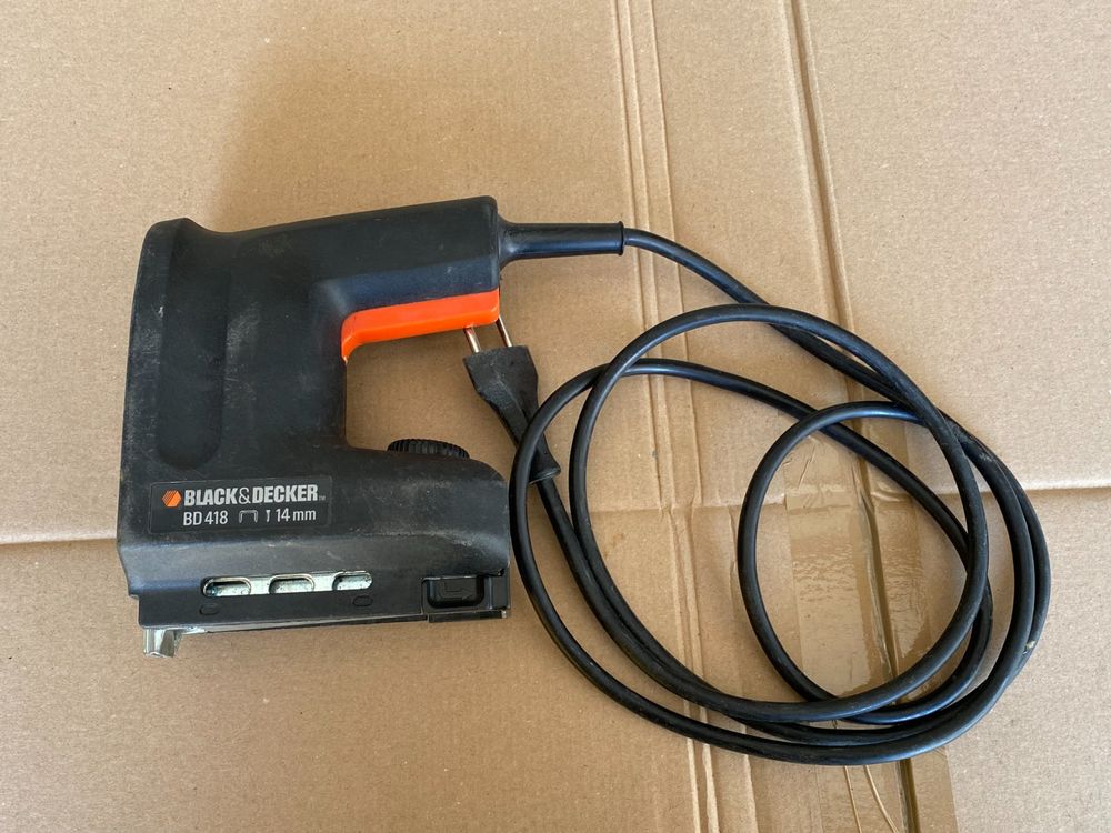 Tacker "Black & Decker" BD 418 / 230 Volt (Gebraucht) in Worben für CHF ...