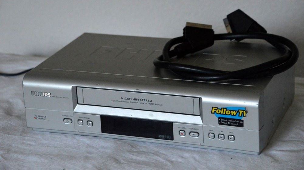 Magnétoscope VHS Philips VR540 (Gebraucht) in Collonges für CHF 55 ...