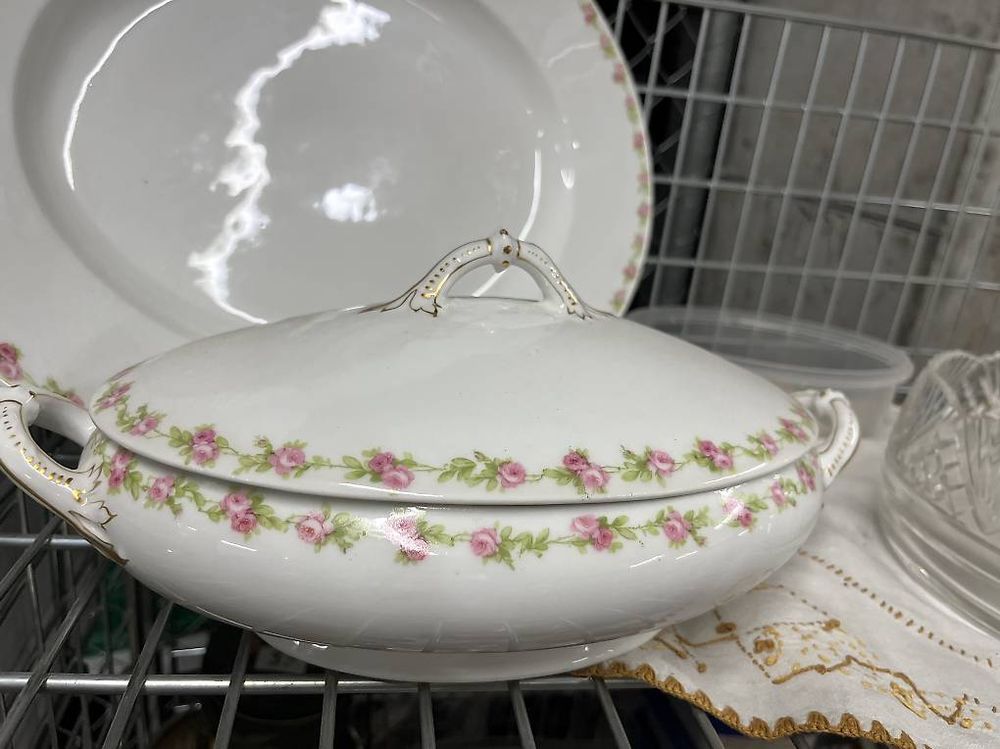 Porzellanschale mit Deckel & Platte (Gebraucht) in Staad SG für CHF 60 ...