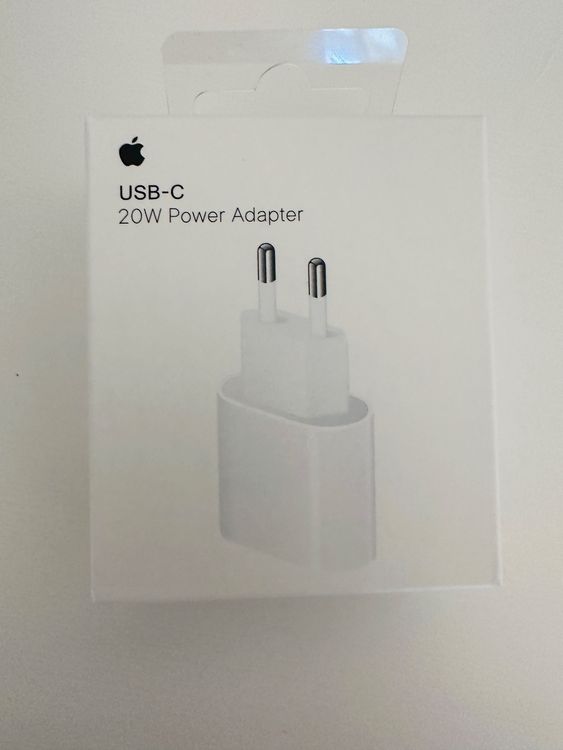 APPLE USB-C Power Adapter mit Lade Kabel bis zu 20 Watt (Neu und originalverpackt) in Büttikon ...