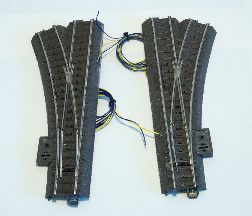 1 Paar Märklin C-Gleis elektrische Weichen 24611 und 24612 (Gebraucht ...