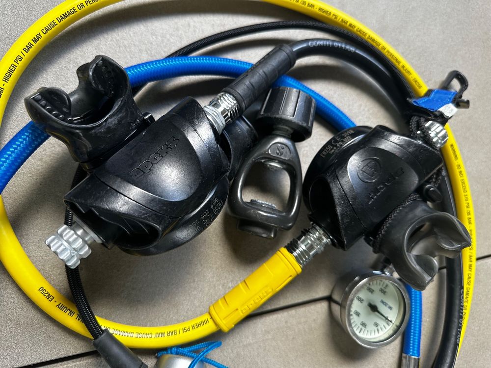 apeks ATX200 & ATX50 Lungenautomaten-Set (Gebraucht) in Bäch SZ für CHF ...