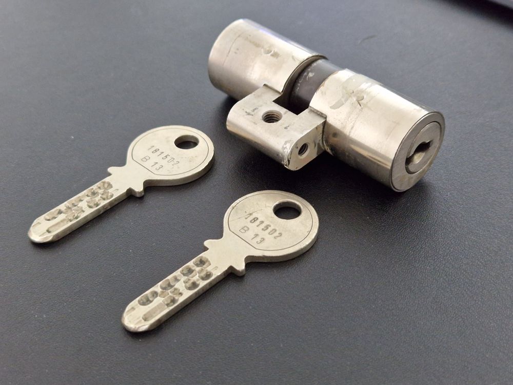 Schliesszylinder KABA 20 mit 2 Schlüssel (Gebraucht) in Zürich für CHF ...