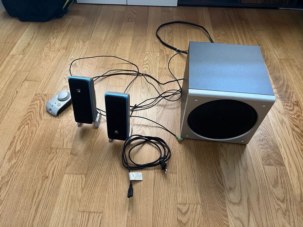 Logitech Z3 Soundsystem inkl Lautsprecher (Gebraucht) in Saanenmöser ...