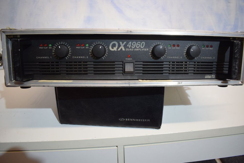 interM QX 4960 Quad Amplifier 4x 240 Watt (Gebraucht) in Zürich für CHF ...