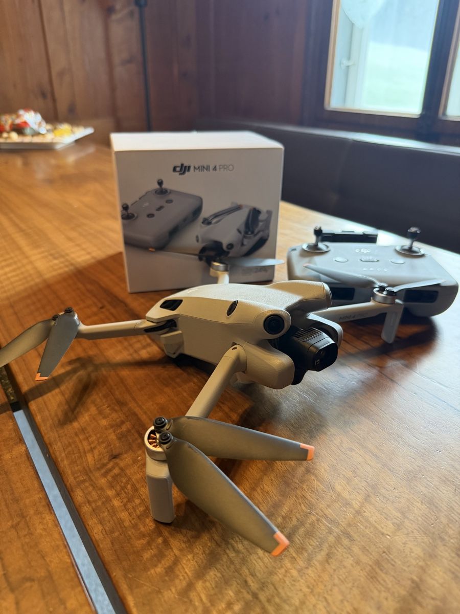 DJI Mini 4 Pro Drohne- NEU- Nie geflogen (Neu (gemäss Beschreibung)) in ...