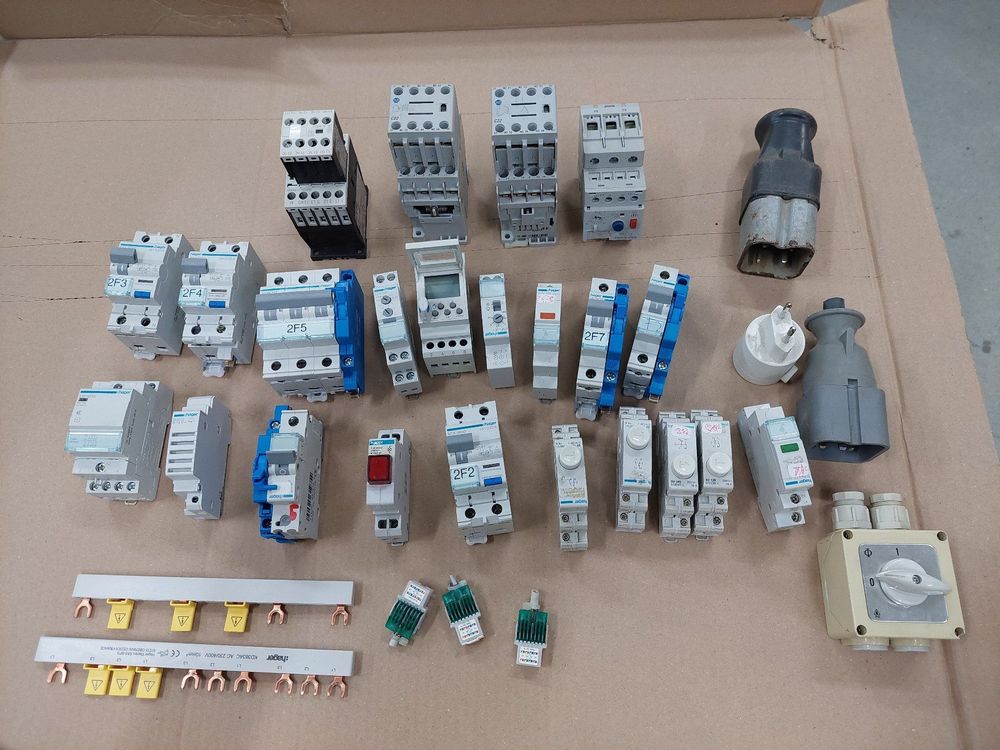 Diverses Elektromaterial | Kaufen auf Ricardo