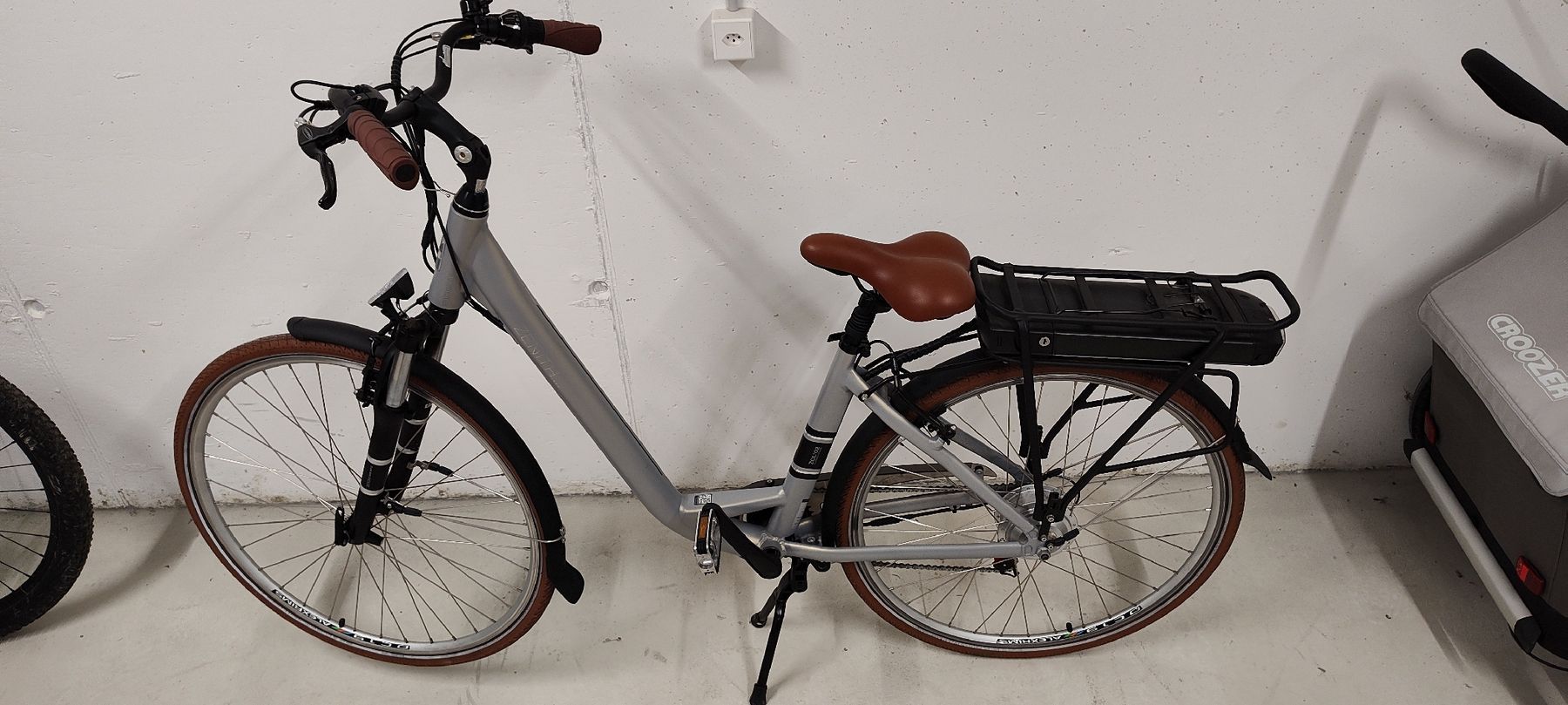 ZENITH Classic Cruise ZCL°02 28″ E-Bike – wie neu