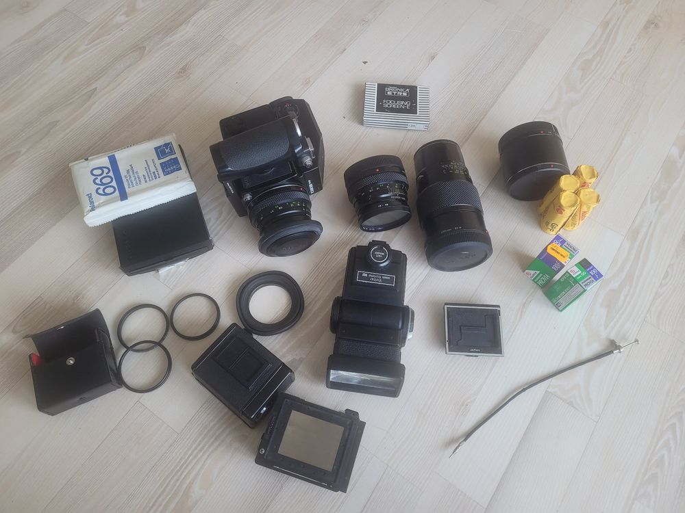 Zenza Bronica - antike Kamera mit viel Zubehör (Gebraucht) in Au (ZH ...