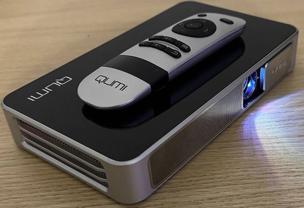 Vivitek Qumi Q3-Plus BK - 500 ANSI 720p - Akku-Projektor (Gebraucht) in ...