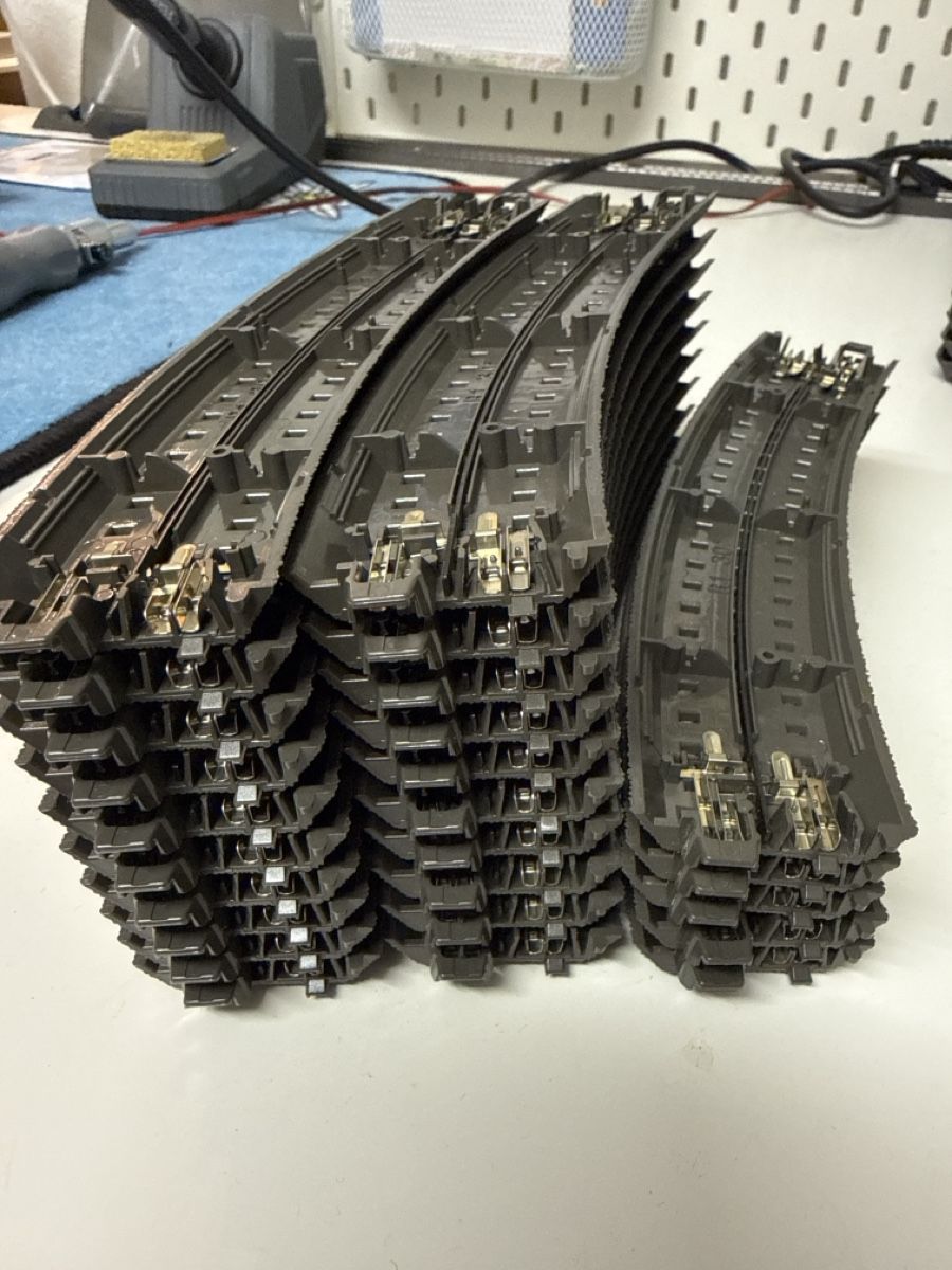 25x Märklin Gebogenes C- Gleis 24130 (Neu (gemäss Beschreibung)) in ...