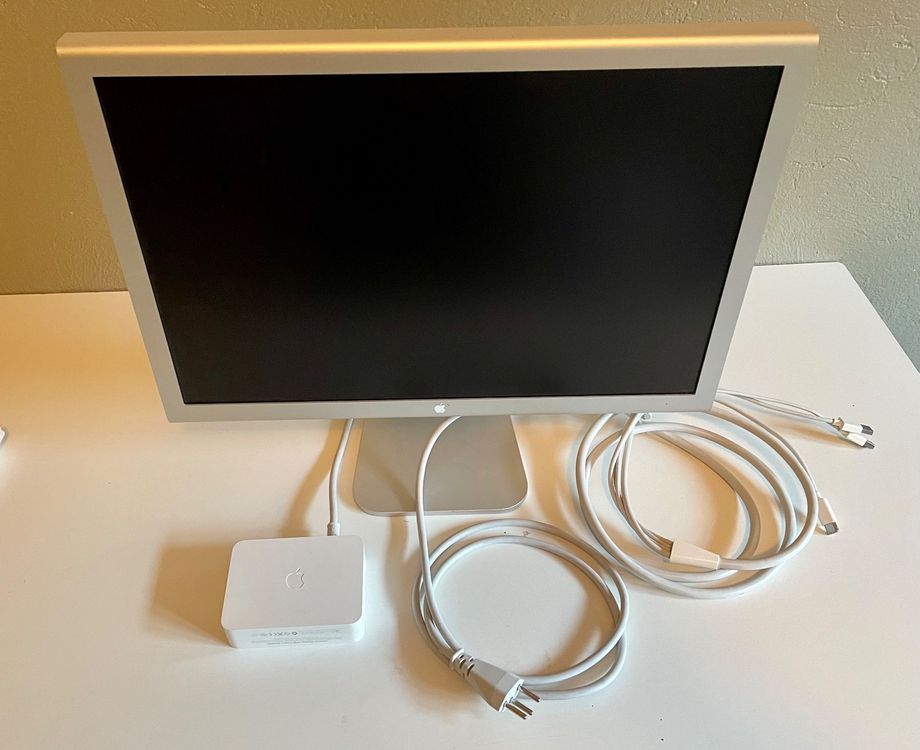Apple Cinema Display A1081 (Gebraucht) in Zürich für CHF 71 – nur ...