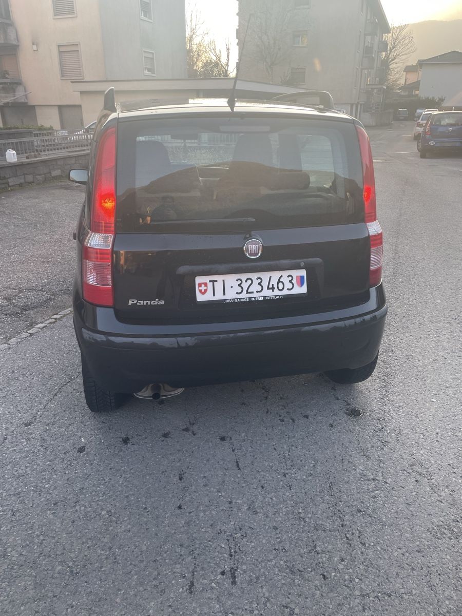 Fiat Panda 1.2 143000km mit klima und winterreifen (Gebraucht) in ...