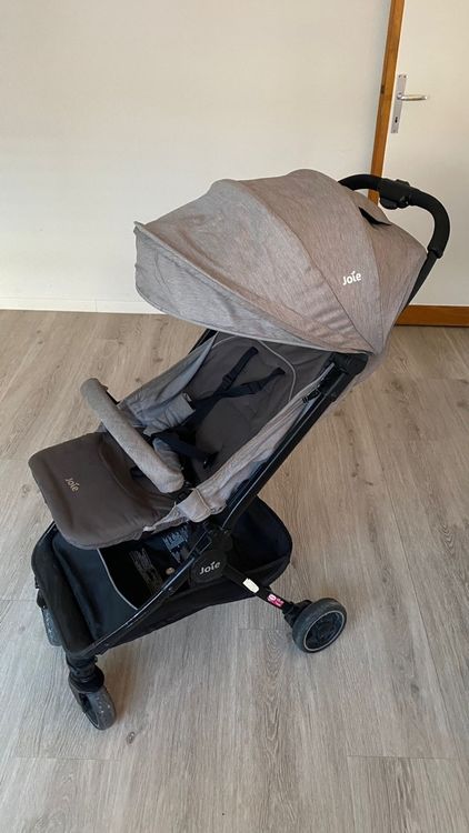 Elegantes Reisebuggy Fr Babys Fotos