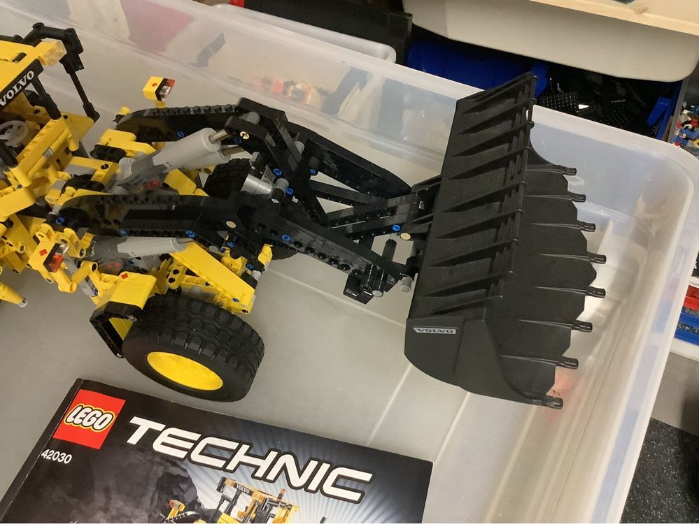Lego Technik Radlader 42030 komplett mit Anleitung | Kaufen auf Ricardo