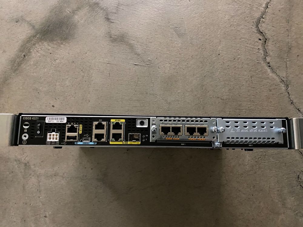 Cisco Series 4300 Router (Gebraucht) in für CHF 72 – mit Lieferung auf ...
