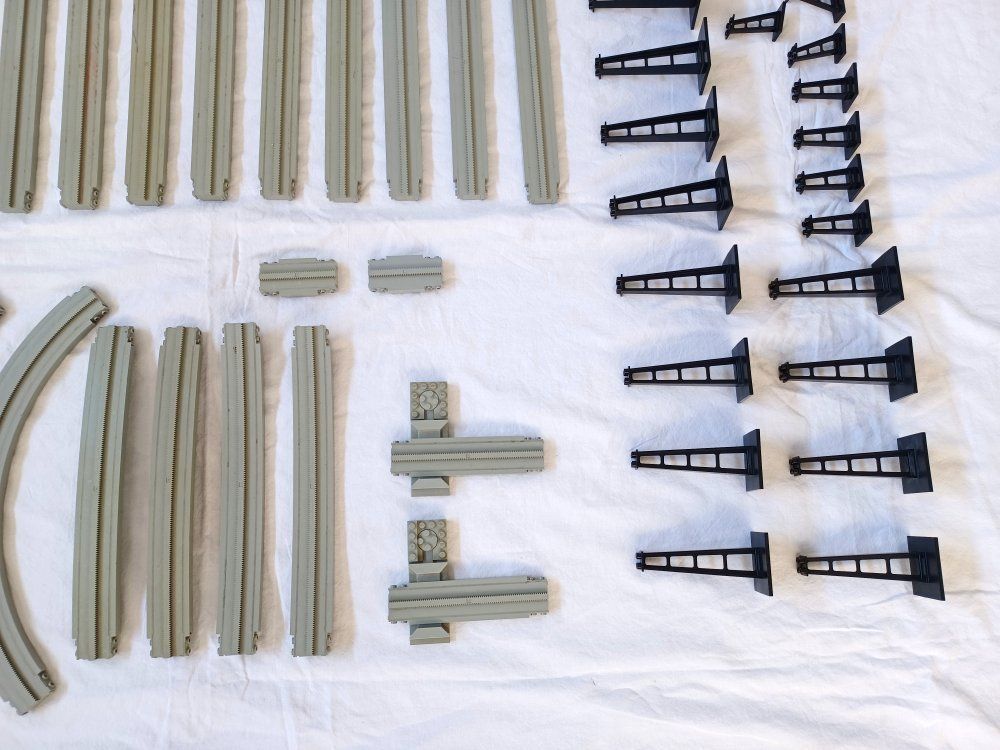 LEGO Monorail Schienen +++ -A35 (Gebraucht) in Morges für CHF 173 – mit ...