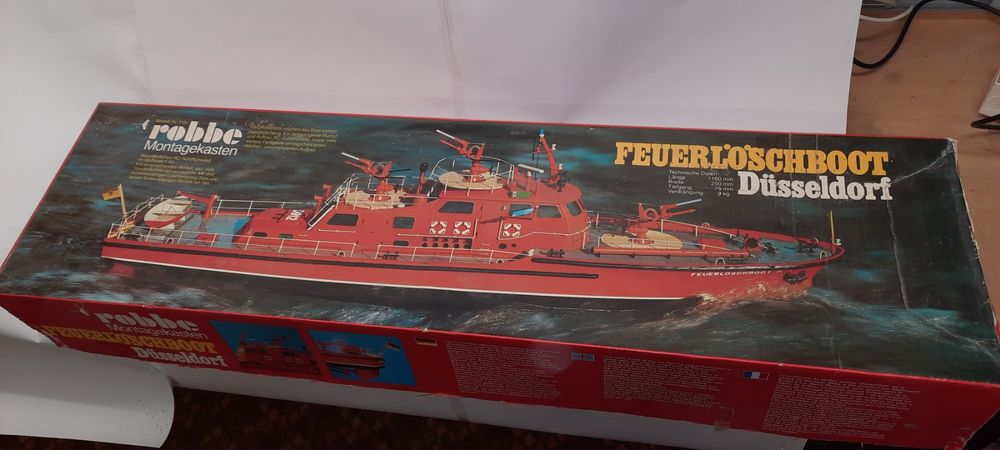 Feuerlöschboot Düsseldorf "Baustelle", 2 Rümpfe, 2 Schottel (Gebraucht) in Dürnten für CHF 149 ...