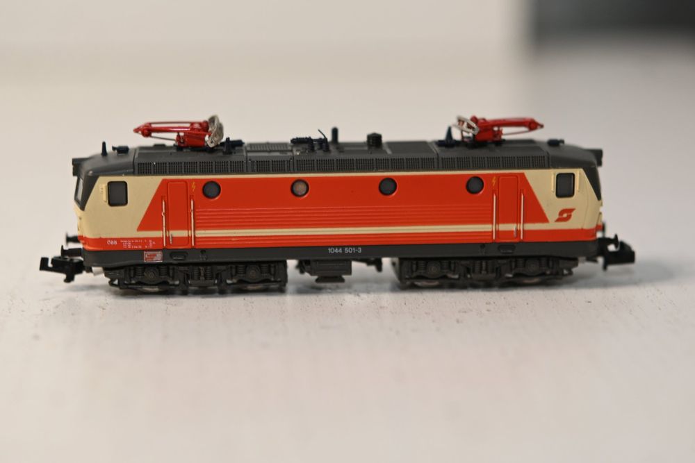 ÖBB 1044 501-3 Roco Spur N , ohne OVP , läuft (Gebraucht) in Laupen ZH ...