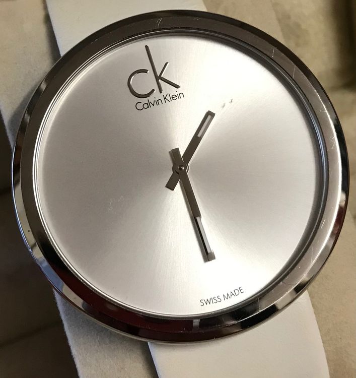 CALVIN KLEIN Damenuhr Swiss-Made ( Neue Preise : 199 CHF ) (Gebraucht) in Oftringen für CHF 26 ...